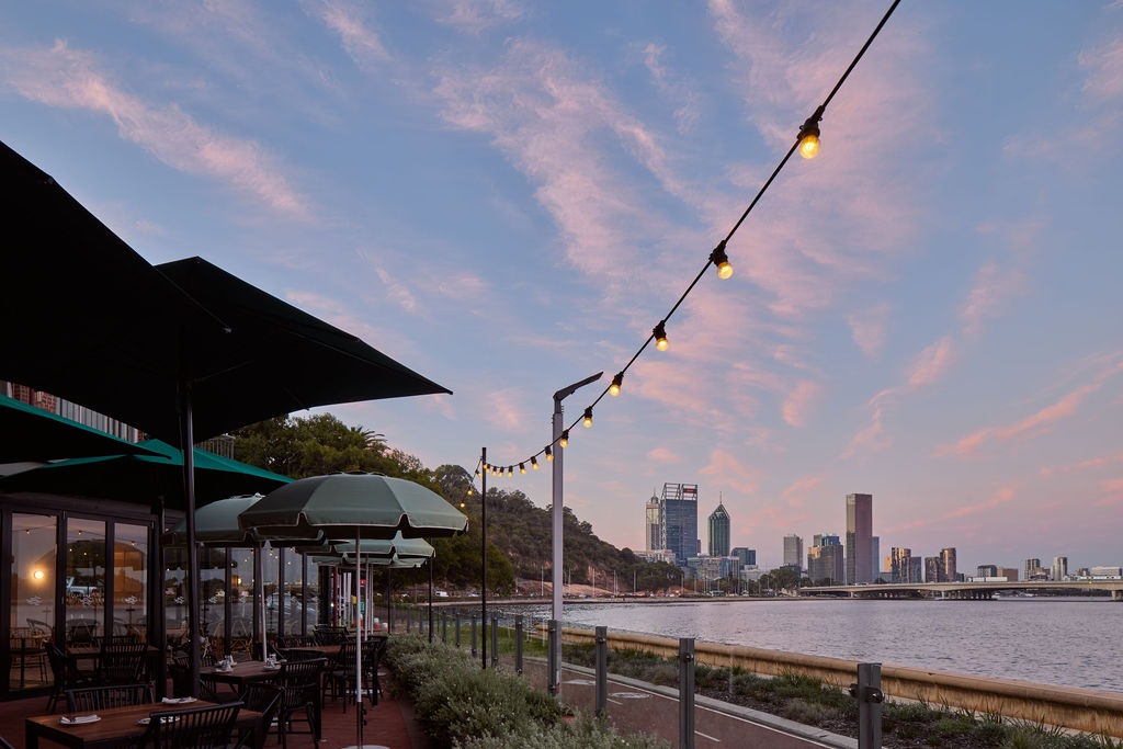 Cooee Perth - Riverside Restaurant & Bar on Swan River